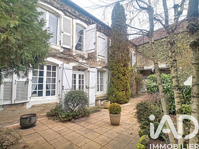 Maison à vendre - Châteauvillain - 7 pièces - 4 chambres