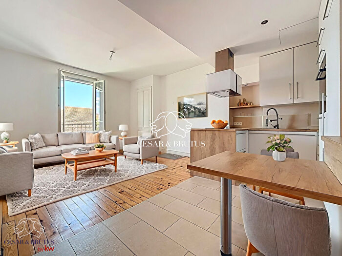 Appartement à vendre - Lyon e , Monchat - 3 pièces - 2 chambres