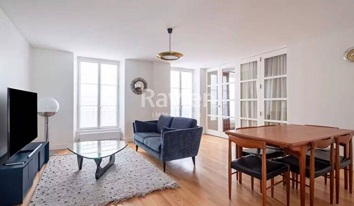 Appartement à louer - République-Saint Ambroise, Paris ème arrondissement - 4 pièces - 3 chambres