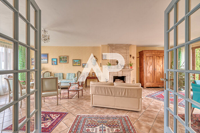 Maison à vendre - Rueil-Malmaison, Plateau - 7 pièces - 5 chambres