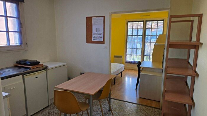 Appartement à louer - Le Bourg sous la Roche-Coteau, La Roche-sur-Yon - 1 pièce