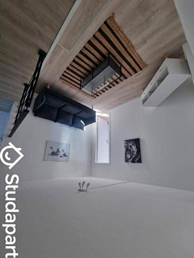 Appartement à louer - Bellefontaine, Toulouse - 1 pièce - 2 chambres