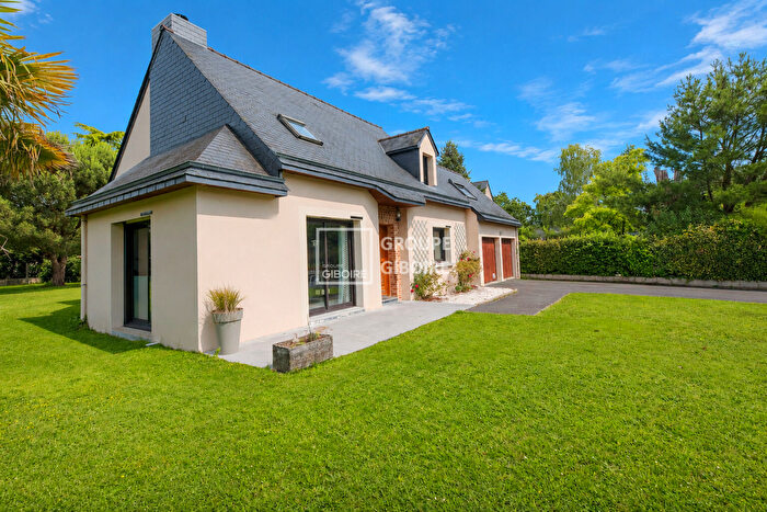 Noyal-sur-Vilaine : Maison 6 pièces à vendre