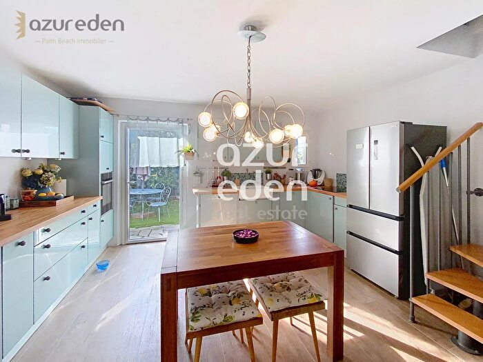 Maison à vendre - Cannes, Croix des Gardes - 4 pièces - 3 chambres