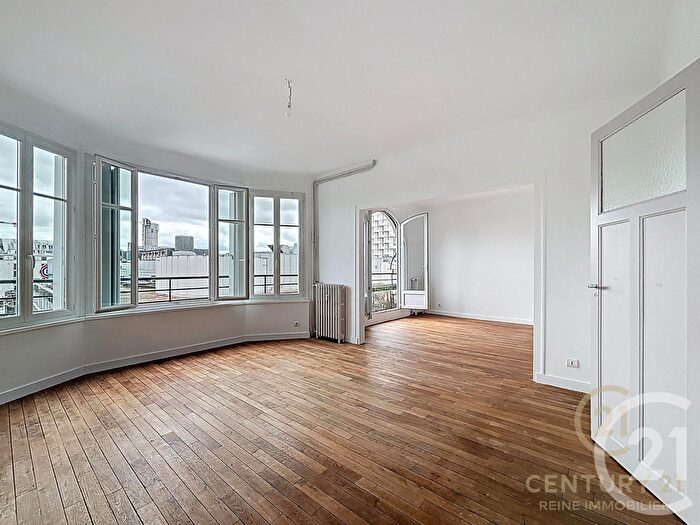 Appartement à vendre - Quartiers Centre, Colombier - 3 pièces - 1 chambre