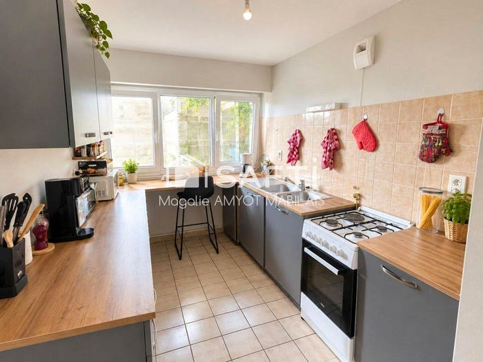 Appartement 4 pièces à Champ de Foire, Cognac, à louer