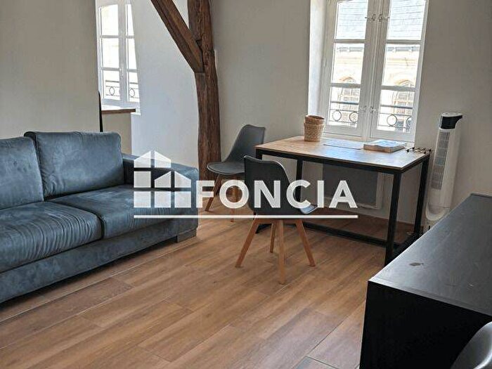 Centre, Angers : Appartement 3 pièces à louer