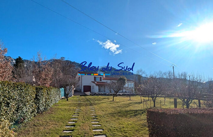 Maison à vendre - Fillols - 5 pièces - 3 chambres