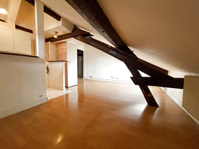 Appartement à louer - Melun - 2 pièces - 1 chambre