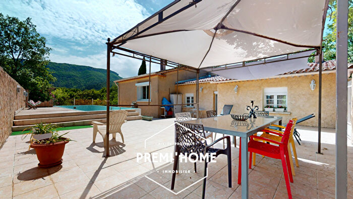 Maison 5 pièces à Mazaugues, à vendre