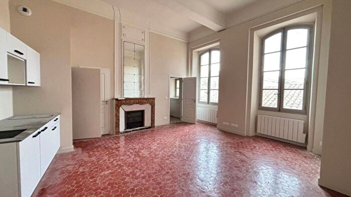 Appartement à louer - Zone Pietonne, Avignon - 1 pièce