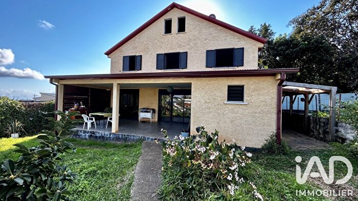 Le Tampon, Centre-ville : Maison 5 pièces à vendre