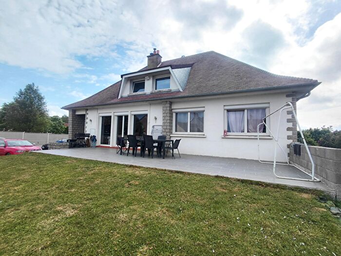 Gesnes-le-Gandelin : Maison 6 pièces à vendre