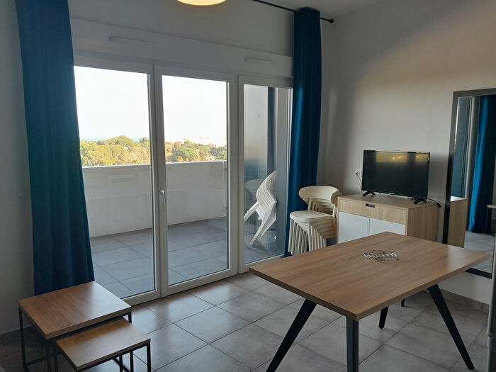 Appartement à vendre - Agde, La Ville - 2 pièces - 1 chambre