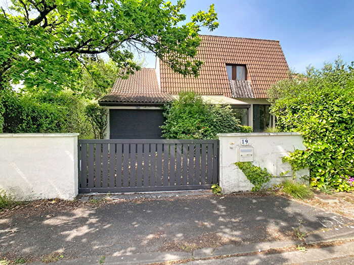 Maison à vendre - Villenave-dOrnon, Chambéry, La Monnaie, Carbonnieux, Trigan - 6 pièces - 4 chambres