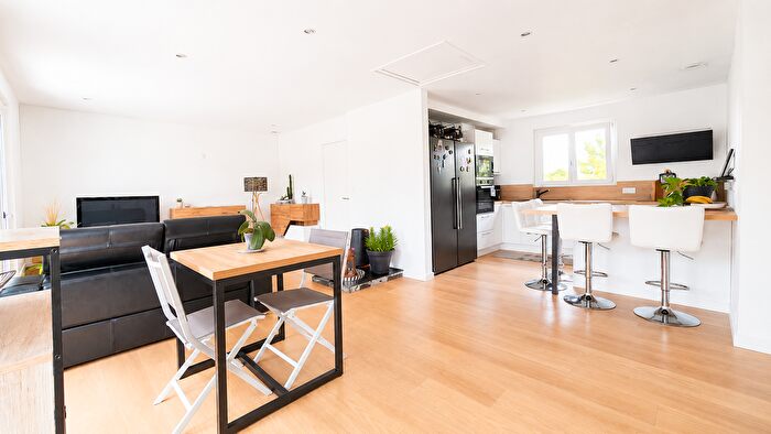 Lozanne - Maison 4 pièces à vendre