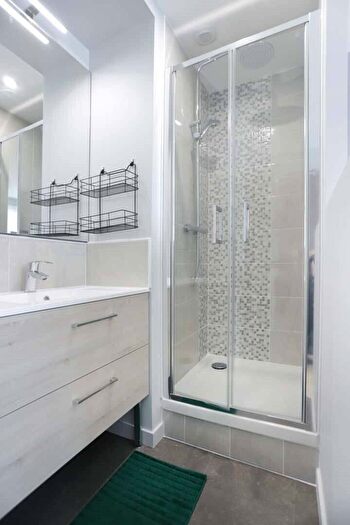 Appartement à louer - Saint Jean du Var, Toulon - 1 pièce