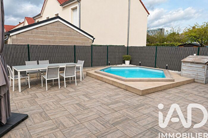 Maison 6 pièces à Florange, à vendre