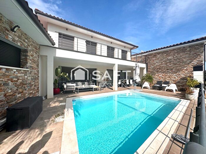 Maison à vendre - Mus - 7 pièces - 5 chambres