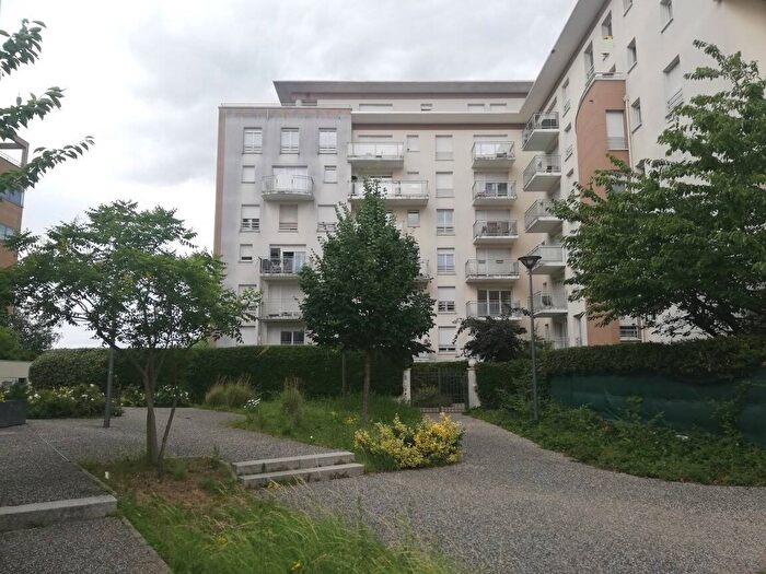 Appartement à louer - Le Point du Jour-Centre Gare, Cergy - 2 pièces - 1 chambre