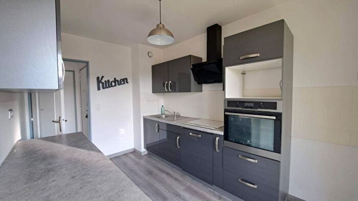 Appartement à louer - Le Vilpot, Saran - 5 pièces - 4 chambres