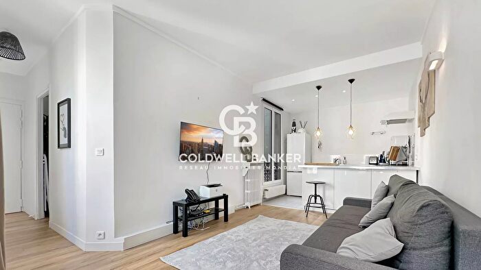 Appartement 2 pièces à louer à Paris 16ème, Porte de Saint-Cloud, Auteuil-Sud