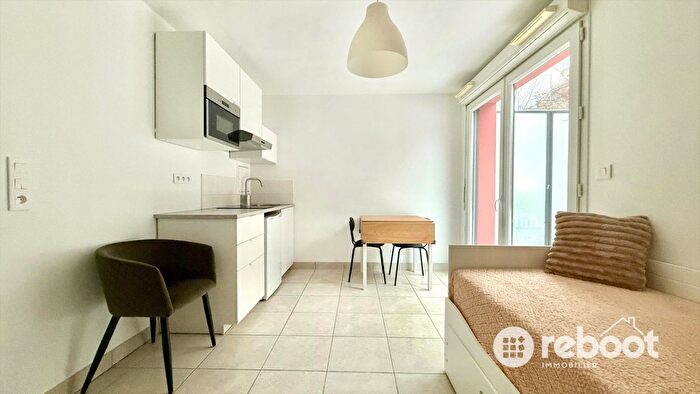 Appartement à louer - Strasbourg, Cronenbourg - 1 pièce