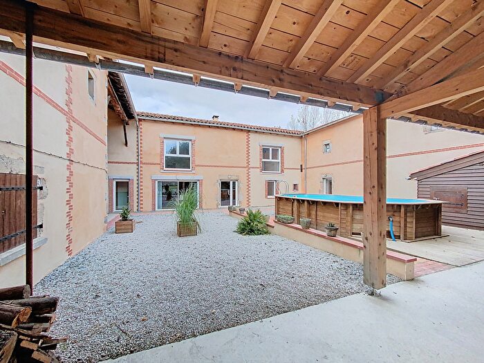 Maison à vendre - Saint-Benoît-de-Carmaux - 6 pièces - 4 chambres