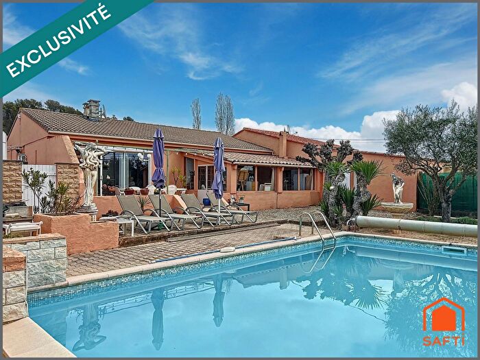 Maison à vendre - Régusse - 9 pièces - 4 chambres