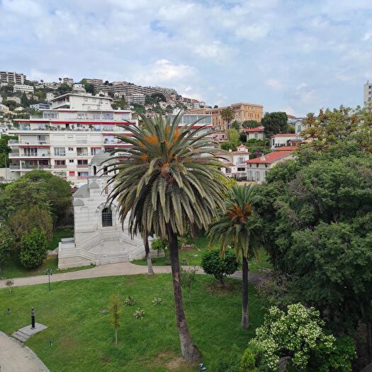 Appartement 4 pièces à Nice, Parc Impérial, Le Piol, à louer