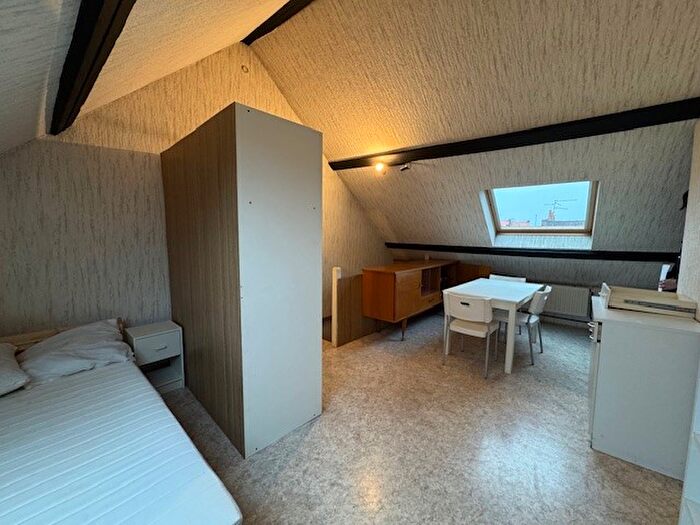 Lille, Wazemmes : Appartement 1 pièce à louer