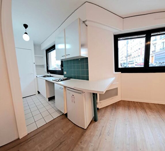 Appartement à louer - Clignancourt-Jules Joffrin, Paris ème - 1 pièce