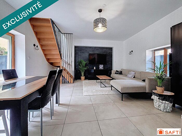 Maison à vendre - Sathonay-Village - 4 pièces - 3 chambres