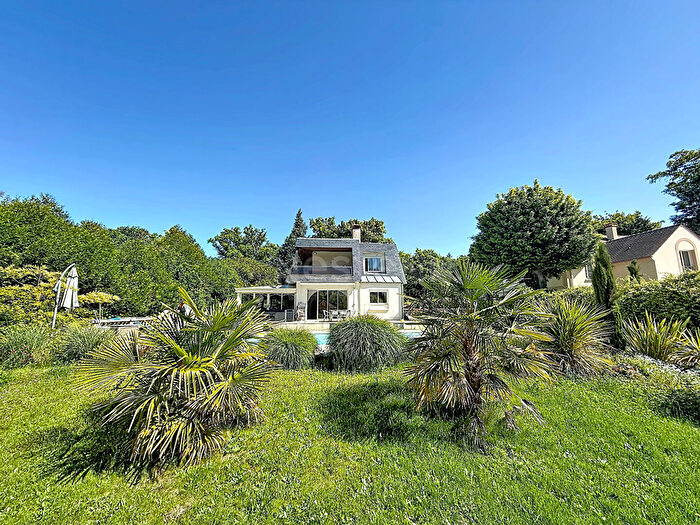 Lamorlaye : Maison 14 pièces à vendre