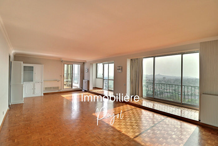 Appartement à vendre - Marseille e , La Fourragère - 5 pièces - 3 chambres
