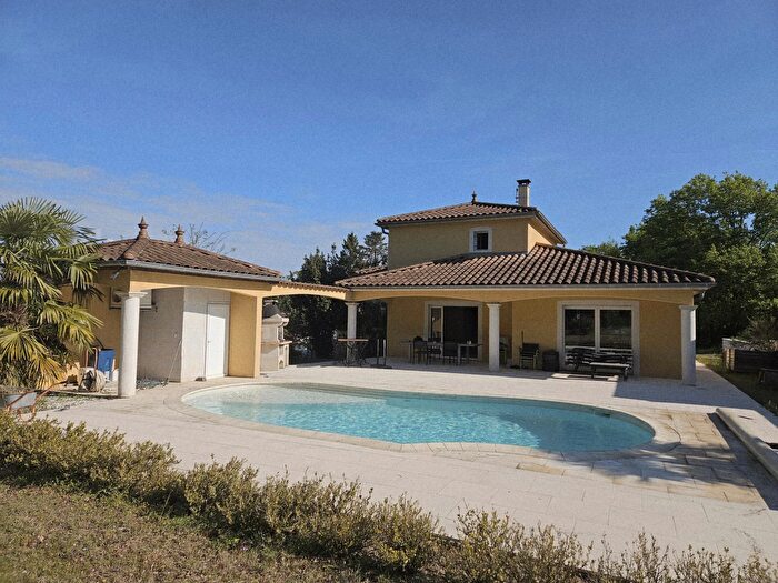 Montmerle-sur-Saône : Maison 6 pièces à vendre
