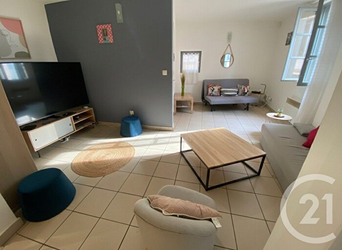 Maison à louer - Montpellier, Centre historique - 4 pièces - 2 chambres