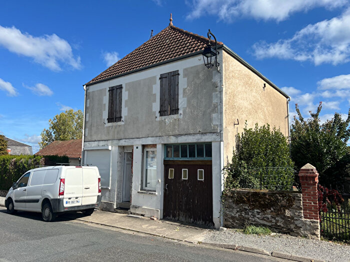Maison à vendre - Saint-Saturnin - 5 pièces - 3 chambres