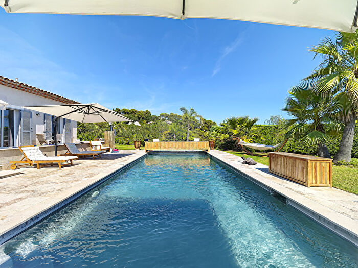 Maison à vendre - Vence, Sainte Elisabeth, Les Cayrons, Poutaouch - 6 pièces - 4 chambres