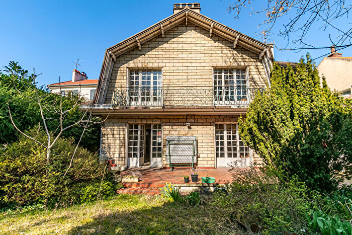 Maison à vendre - Meudon, Le Val - 9 pièces - 5 chambres