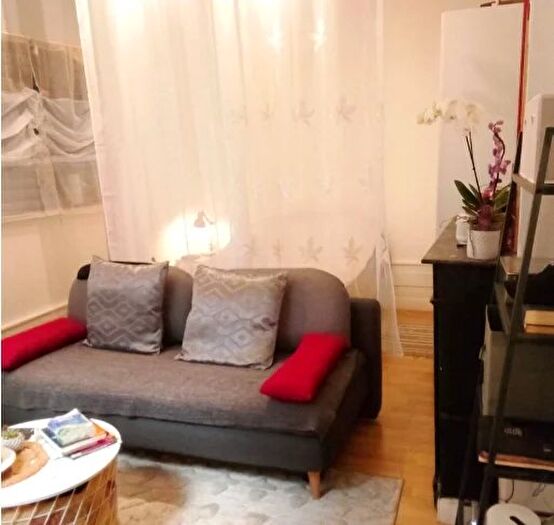 Maison à louer - Orléans - 2 pièces - 1 chambre