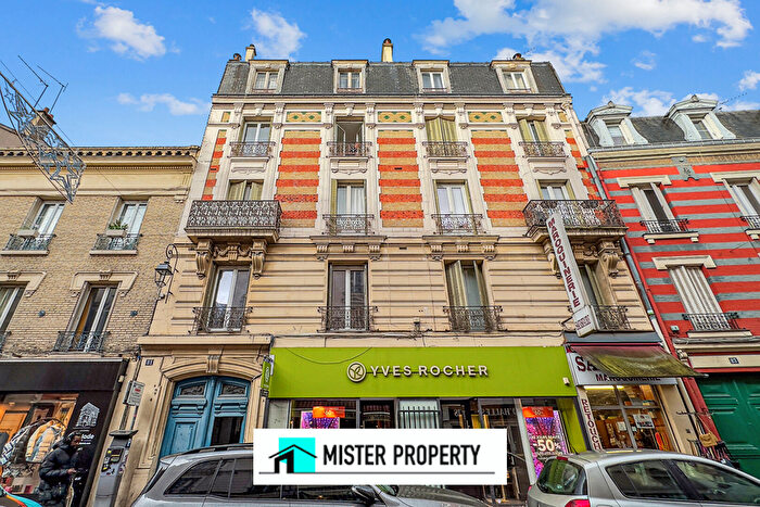 Appartement à vendre - Nanterre, Centre-ville - 4 pièces - 2 chambres