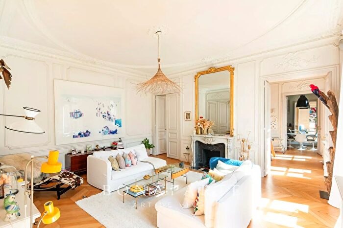 Paris 10ème, Saint-Vincent de Paul, Lariboisière - Appartement 5 pièces à vendre