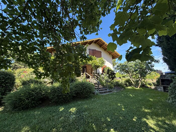 Varennes-lès-Mâcon : Maison 5 pièces à vendre