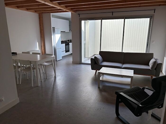 Bordeaux, Saint-Christoly - Appartement 3 pièces à louer