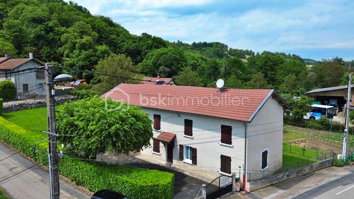 Saint-Didier-de-Bizonnes : Maison 5 pièces à vendre