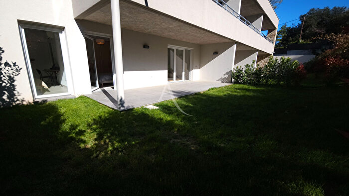 Appartement 3 pièces à vendre - Nîmes, Camplanier, Cigale, Bois des Esprisses