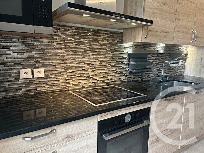 Appartement à louer - Ferney-Voltaire - 4 pièces - 3 chambres