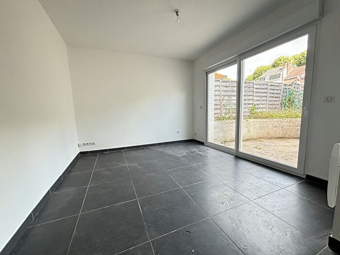 Appartement à louer - Valenciennes - 4 pièces - 3 chambres