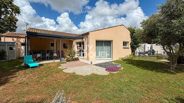Maison 5 pièces à Étaules, à vendre